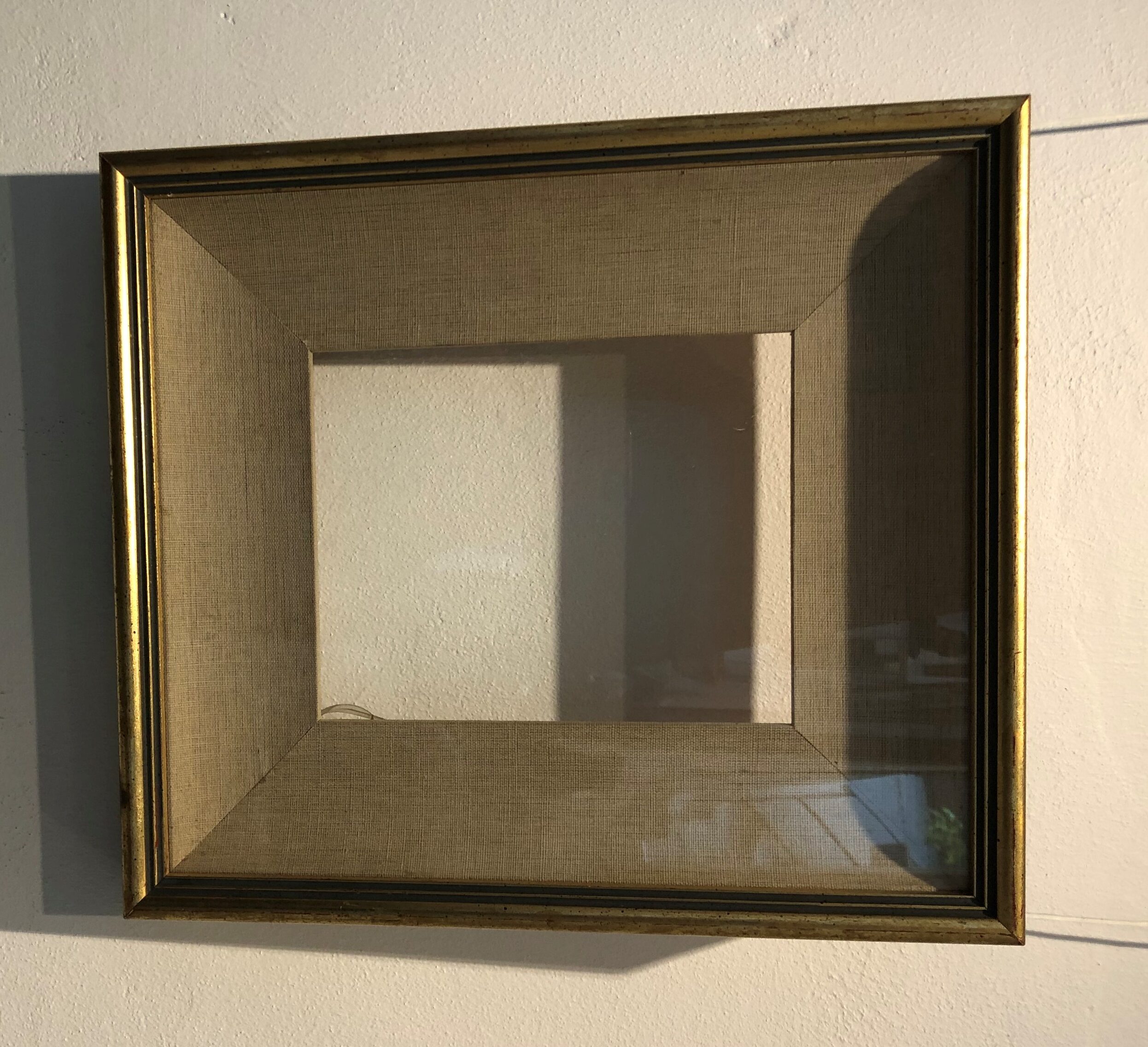 compass gallery8- gold frame with hessian slip, glazed- 34.5 x 30.5 cm ...